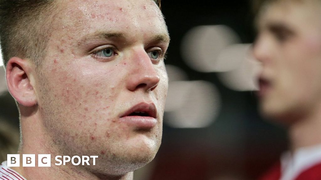 Gloucester: Jack Clement and Stephen Varney sign new contracts - BBC Sport