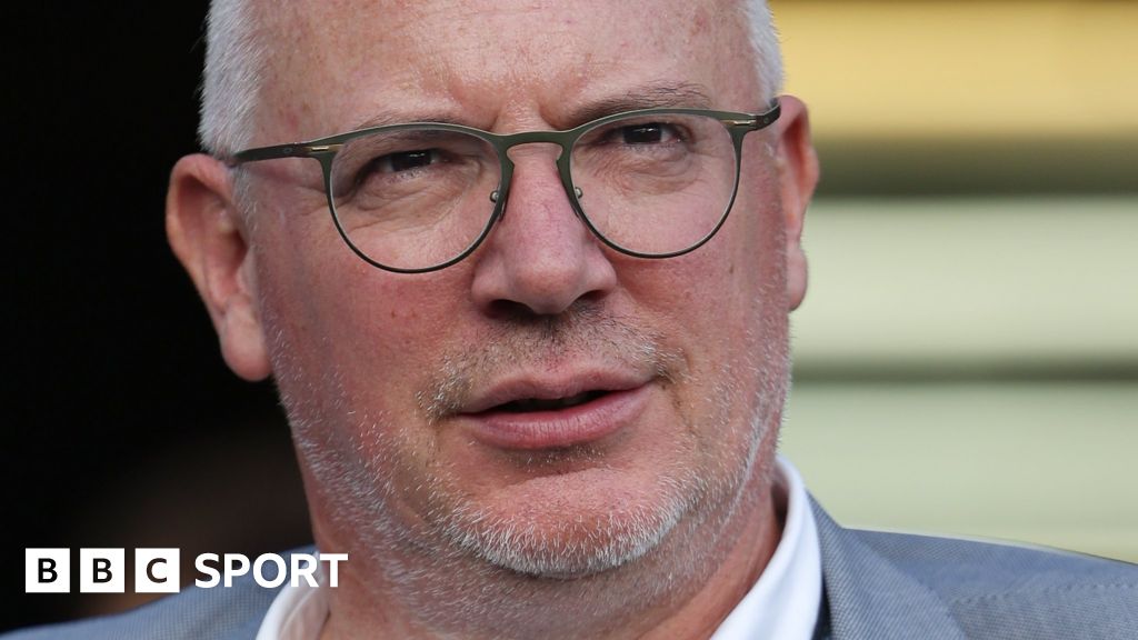 Shaun Harvey: Ex-Football League chief appointed Wrexham director - BBC ...