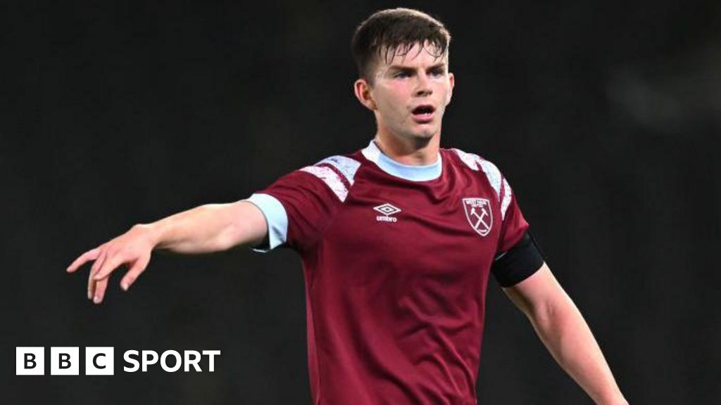 Michael Forbes: West Ham defender joins Bristol Rovers on loan - BBC Sport