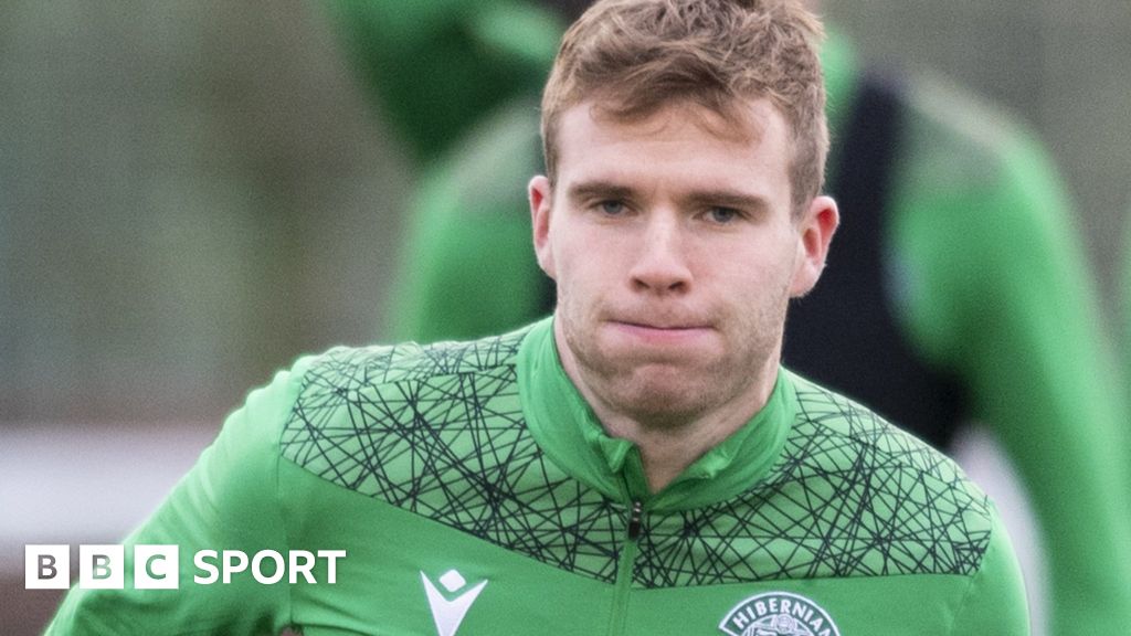 Chris Cadden: Former Motherwell midfielder signs for Hibs - BBC Sport
