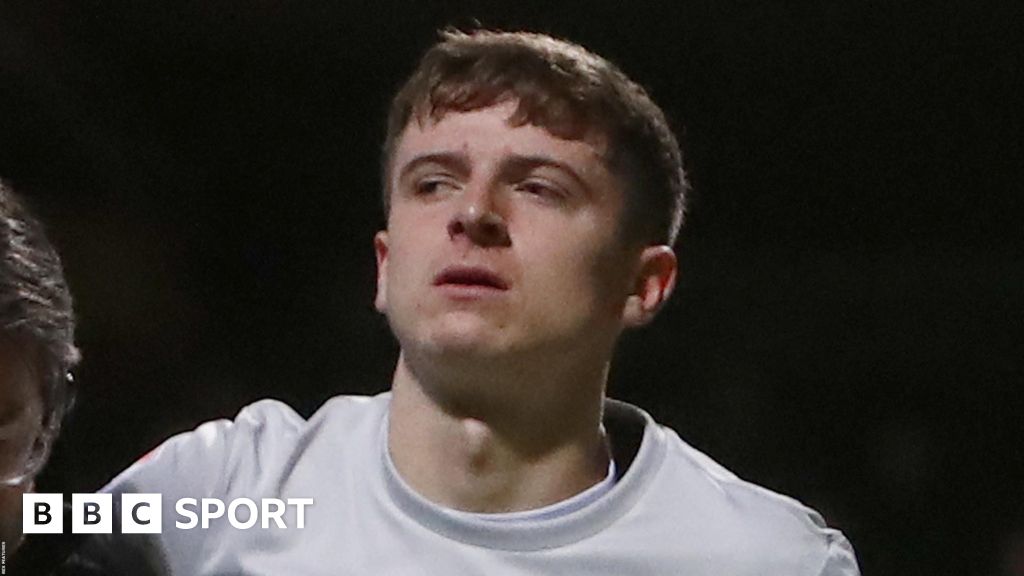 Ryan Trevitt: Exeter City loanee returns to Brentford after injury ...