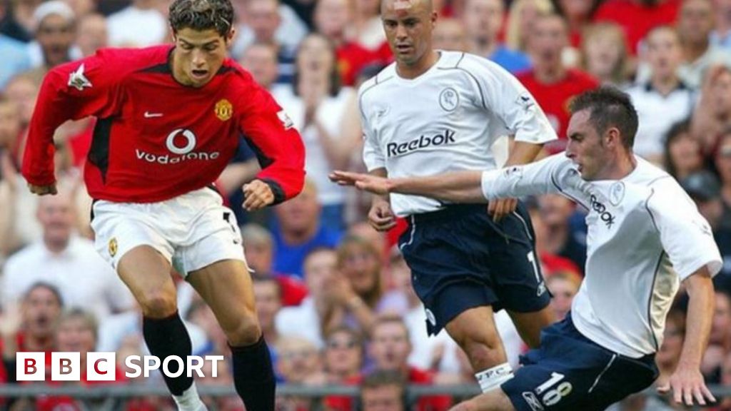 MOTD top 10 debuts - A Man Utd trio - BBC Sport