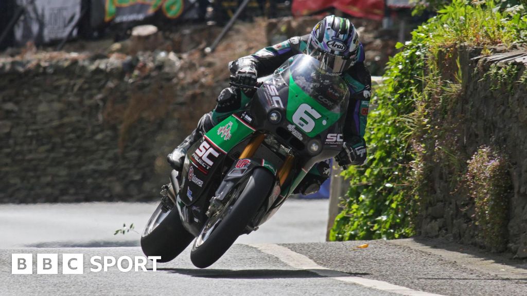 Isle of Man TT: Michael Dunlop wins Supertwins race to secure all-time record - BBC Sport