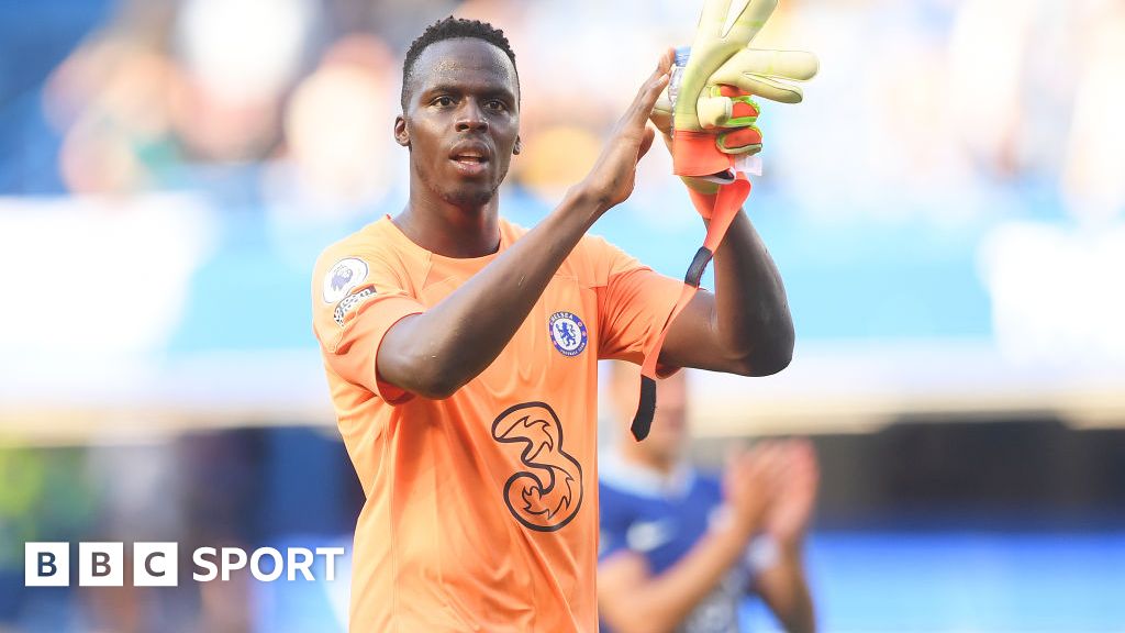 C﻿helsea suffered most injuries in Premier League last season - BBC Sport