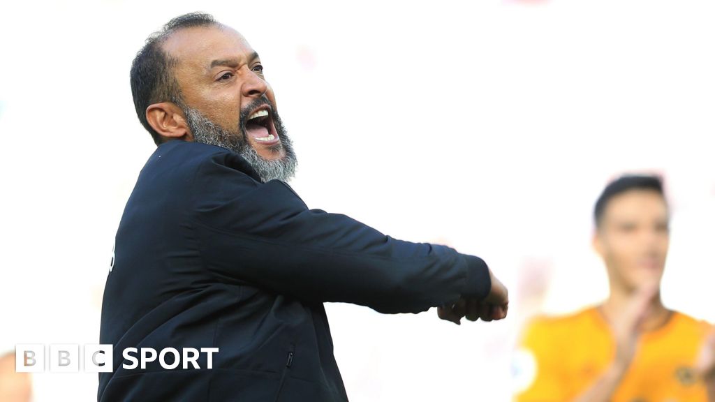 Nottingham Forest: How Nuno built a bond with Wolves fans - BBC Sport