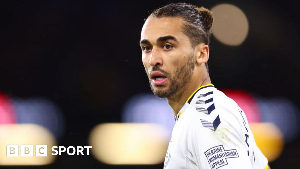 Everton: 'Top player' Calvert-Lewin backed to start scoring again - BBC ...