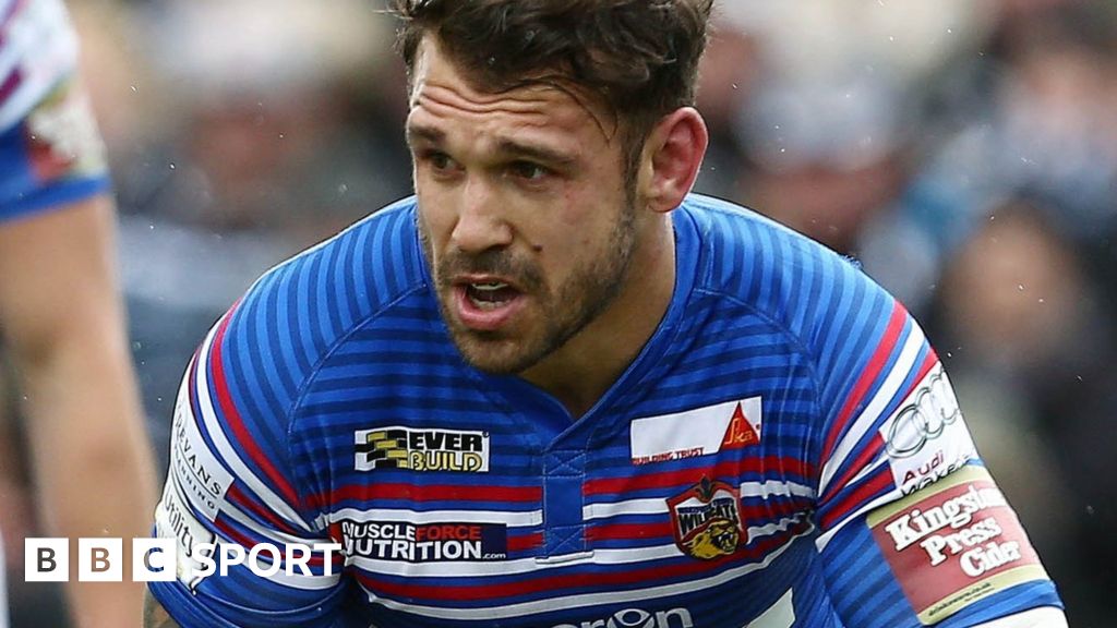 Scott Moore: Wakefield Trinity and player part company by mutual ...