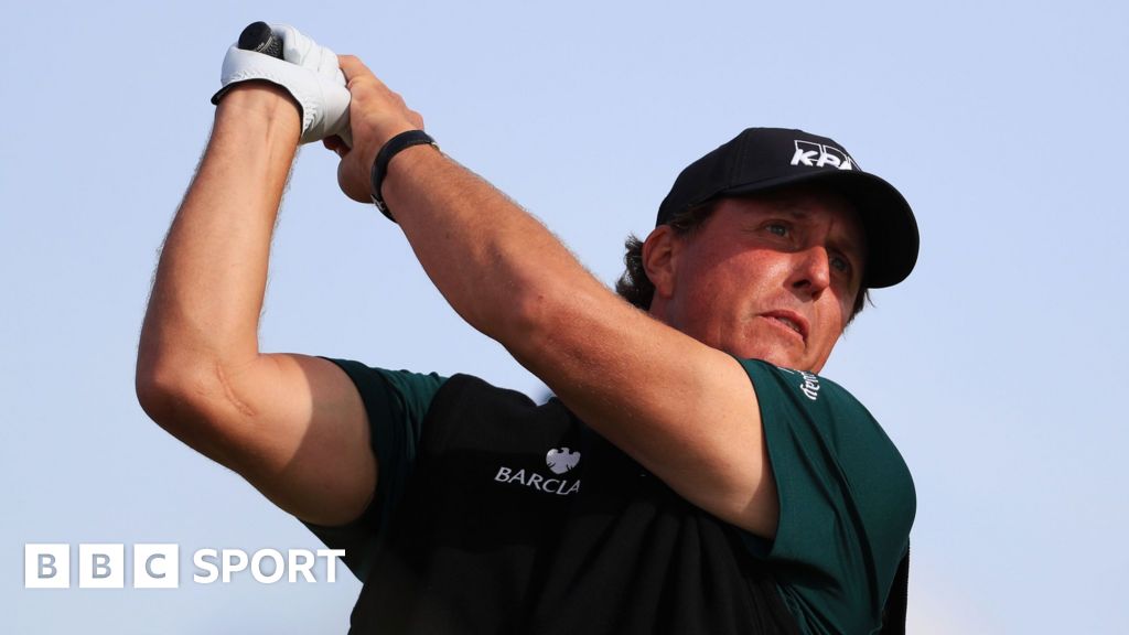 The Open: Phil Mickelson shoots 63 in first round at Royal Troon - BBC ...