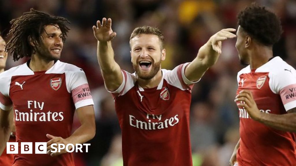 Arsenal 1-1 Chelsea: Petr Cech saves crucial penalty as Gunners win shootout - BBC Sport