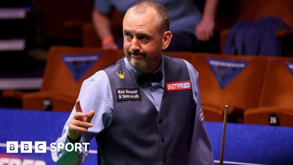 World Snooker Championship: Mark Williams fight back to lead John ...