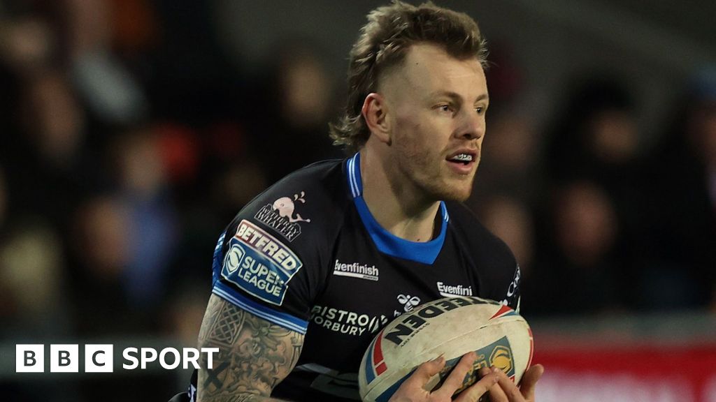 Tom Johnstone: Wakefield & England winger to join Catalans for next ...