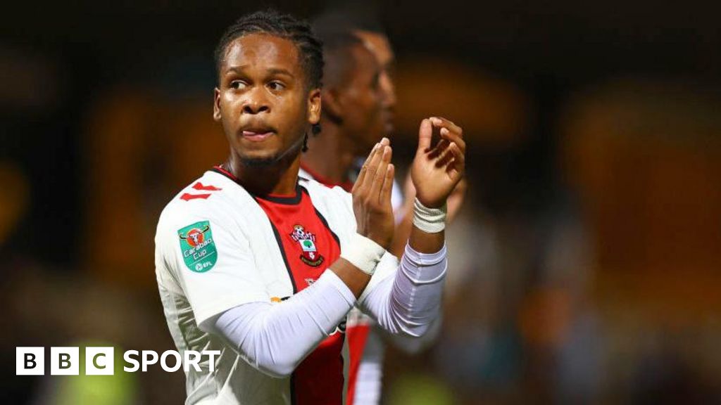 Southampton: Diamond Edwards signs new deal - BBC Sport