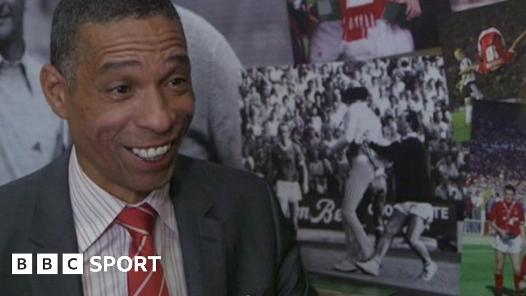 Des Walker: Derby County bring in Nottingham Forest legend - BBC Sport