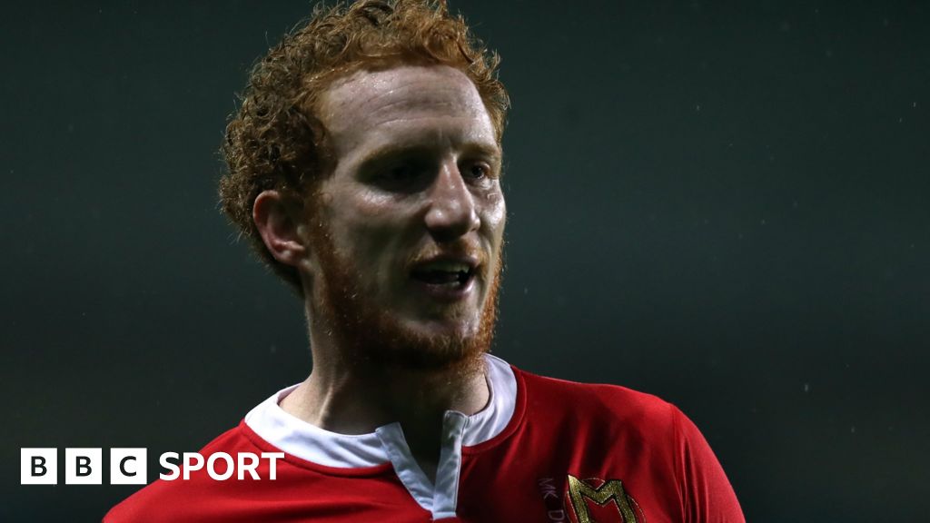 Dean Lewington: Out-of-favour MK Dons captain training with Charlton ...
