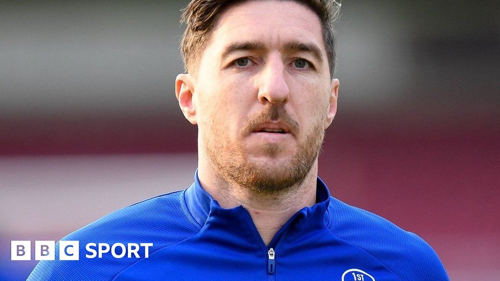 Stephen Ward: Walsall sign ex-Wolves, Stoke and Burnley left-back on ...