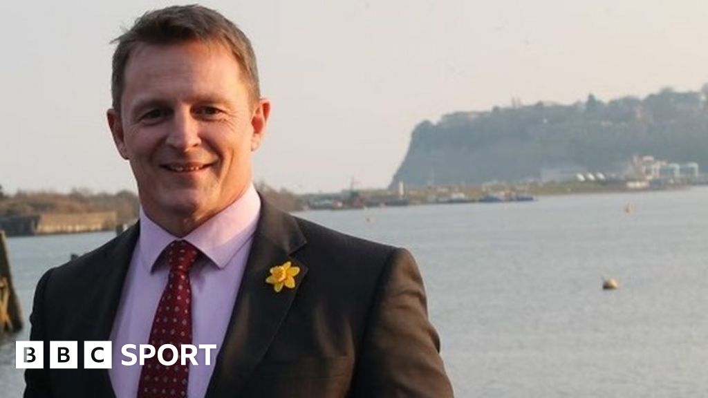 Dr Paul Thomas named as new Sport Wales chair - BBC Sport