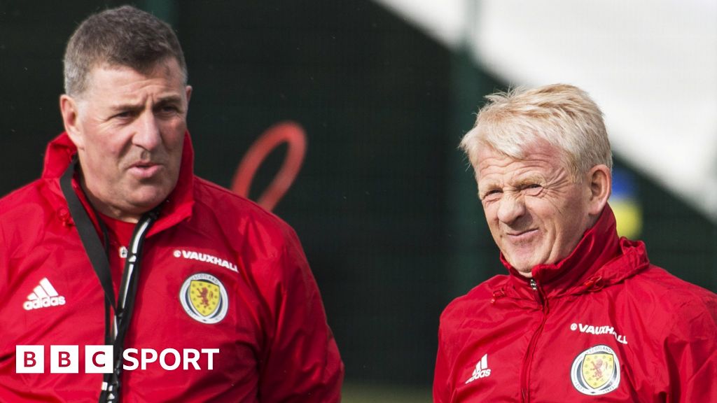 Mark McGhee: Dundee appoint new manager upon Gordon Strachan advice ...