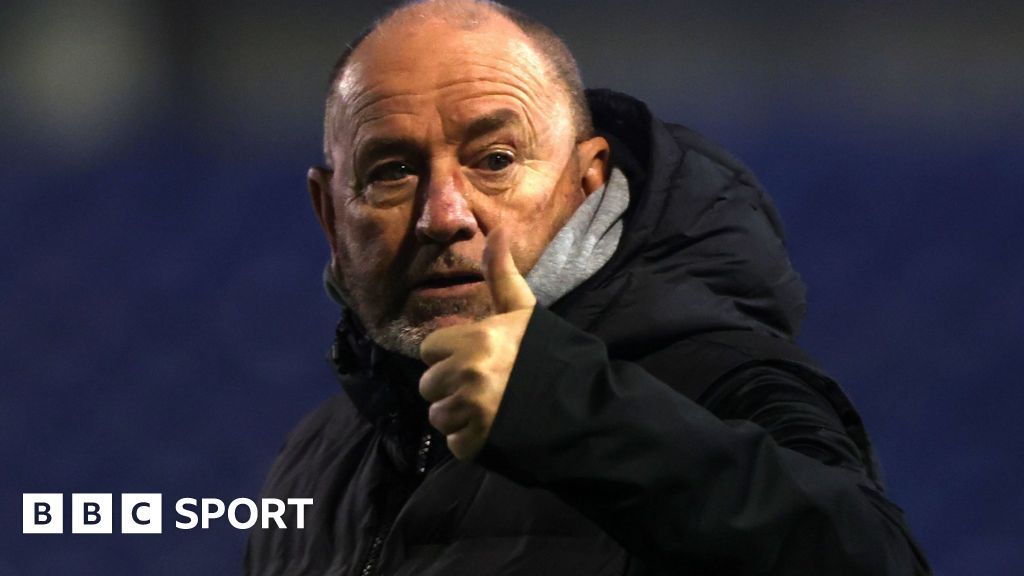 Torquay United: Gulls must build on Farnborough point, says boss Gary ...