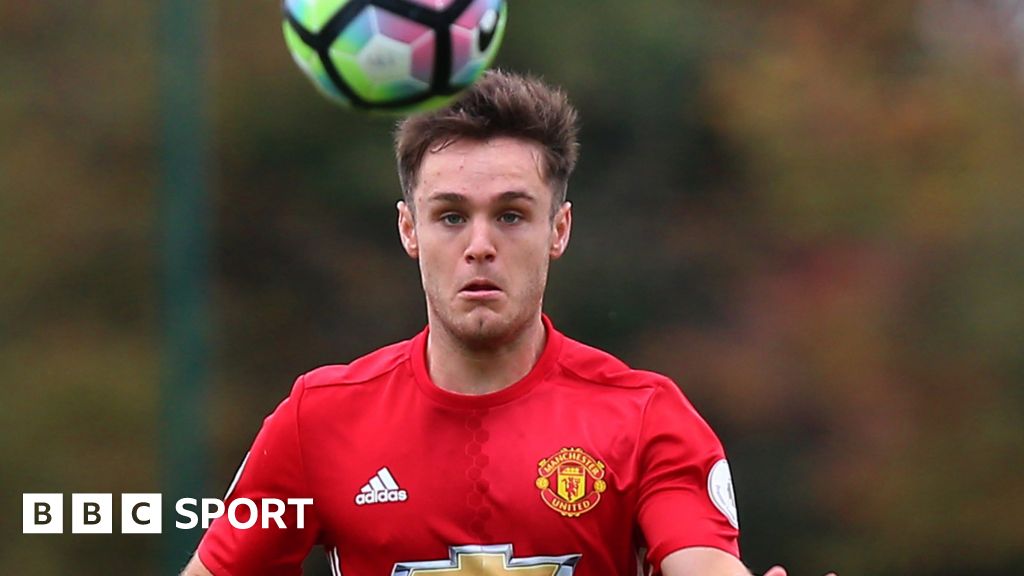 Joe Riley: Sheffield United full-back dislocates shoulder in training ...