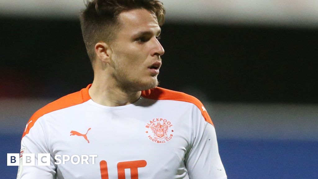 Mansfield Town sign Blackpool's Oliver Sarkic & Wolves' Jamie ...