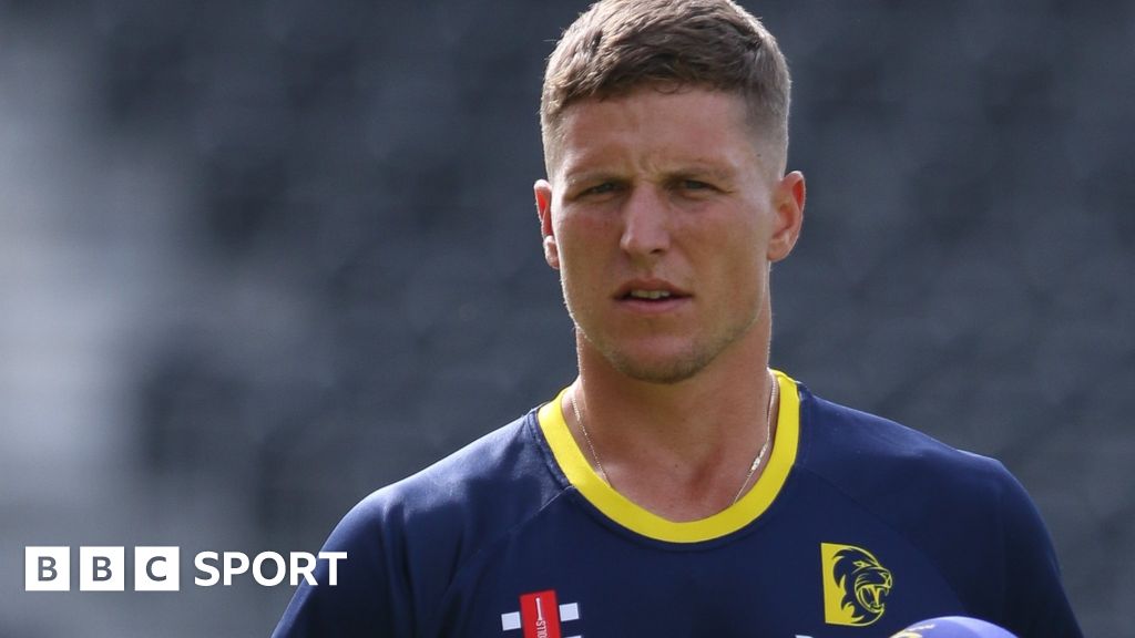 Brydon Carse: England bowler has stitches after ball hits his ear - BBC ...