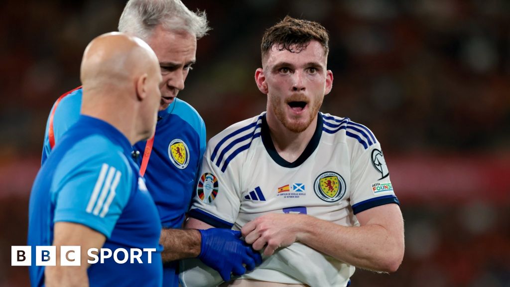 Andy Robertson injury: Liverpool left-back has operation on shoulder ...