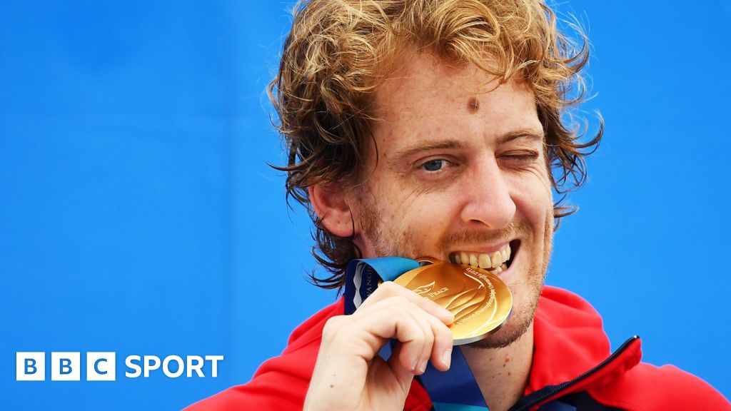 World Aquatics Championships: Gary Hunt reclaims high diving title with ...