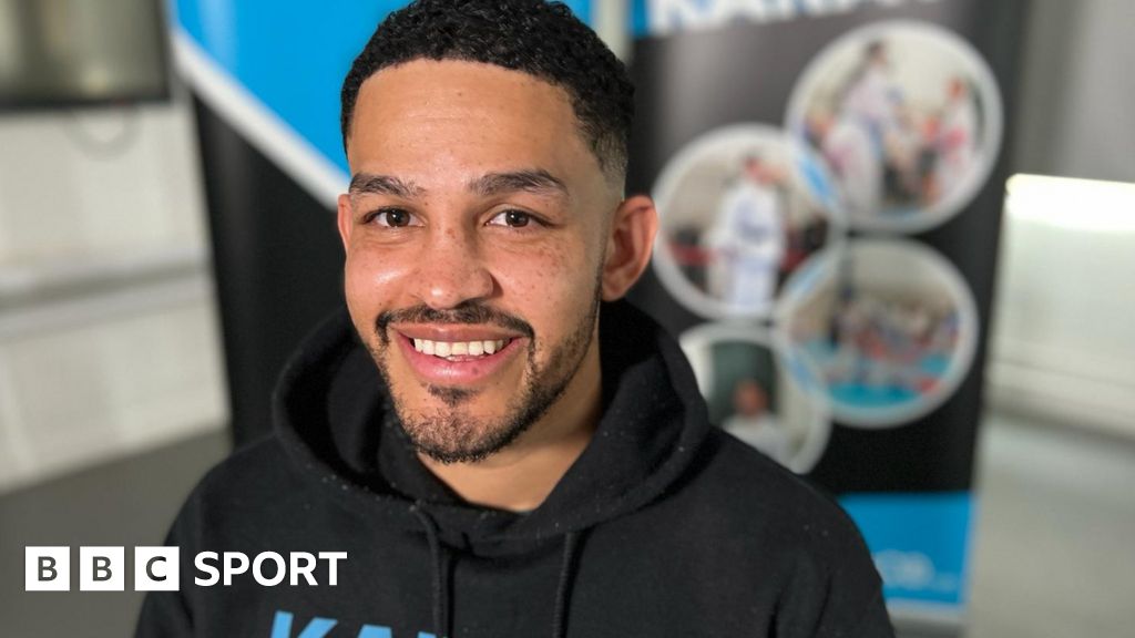 Jordan Thomas: Former karate world champion announces retirement - BBC ...