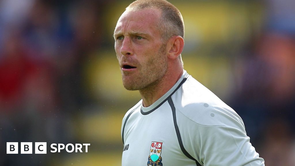 Graham Stack: Goalkeeper departs Barnet after turning down new deal ...