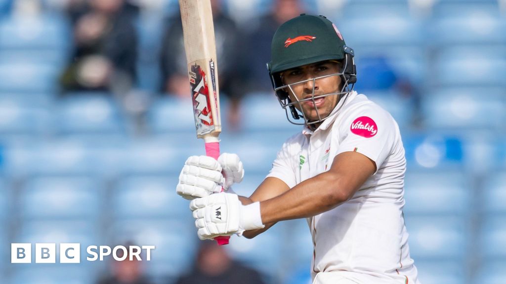 County Championship: Ben Mike hits 90 against former club Yorkshire for ...
