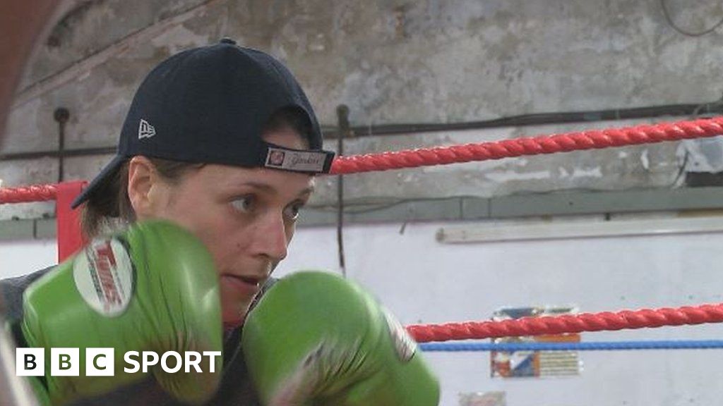 Boxing: Kristen Fraser first Scottish woman Commonwealth champion - BBC ...