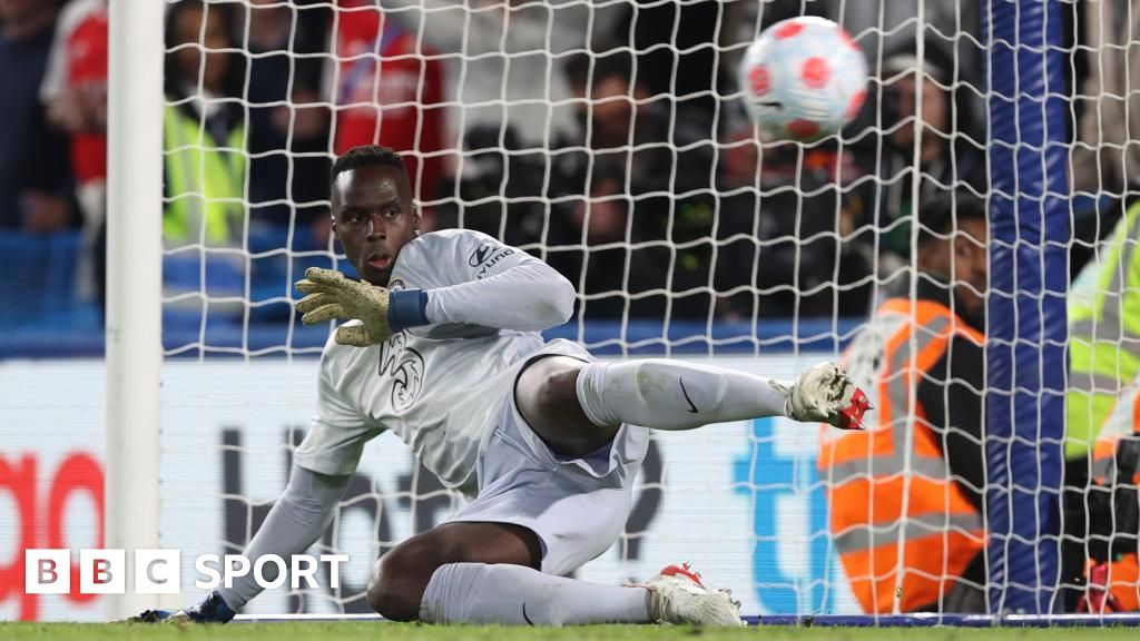 Chelsea suffer latest concerning home loss - BBC Sport