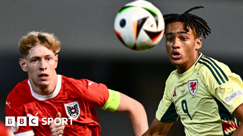 Uefa Men's Under-17 finals: Austria 3-0 Wales - Wales hopes end - BBC Sport