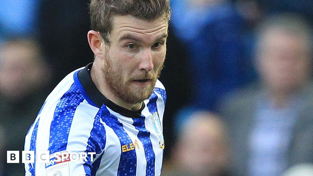 Sam Winnall: Oxford United sign former Sheffield Wednesday striker ...