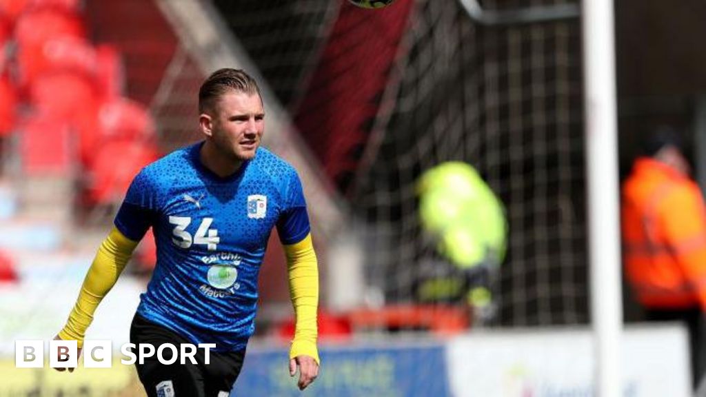 Ben Whitfield: Burton Albion sign midfielder from Barrow - BBC Sport