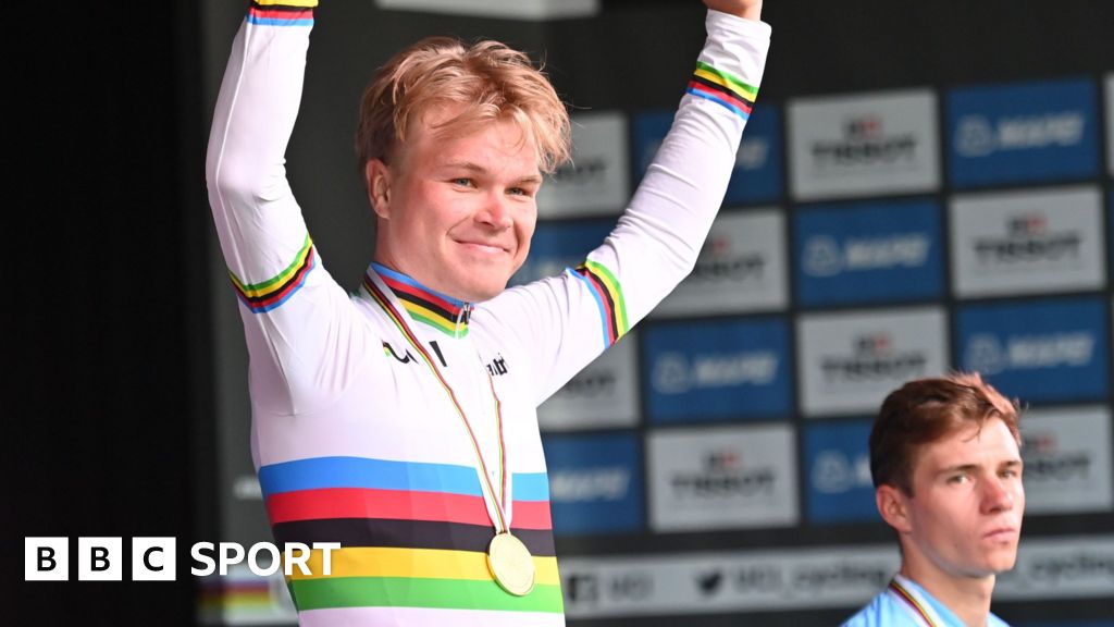Road World Championships: Tobias Foss wins time-trial gold with GB's ...