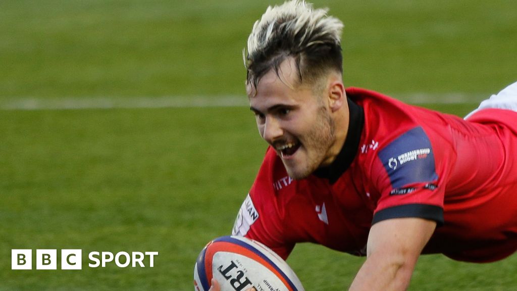 Iwan Stephens: Newcastle Falcons winger signs two-year deal with ...