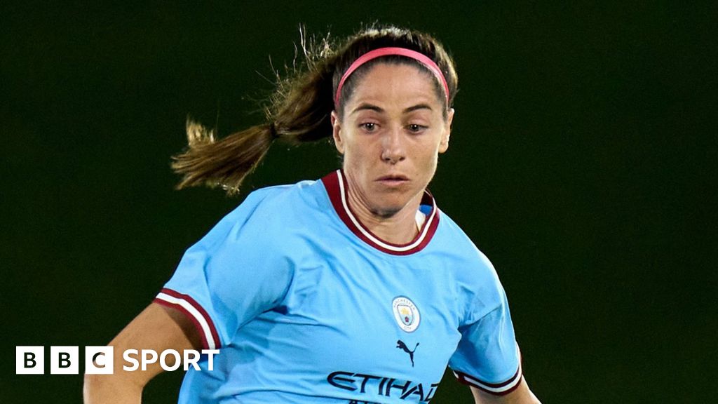 Vicky Losada: Roma sign Spain midfielder from Manchester City - BBC Sport