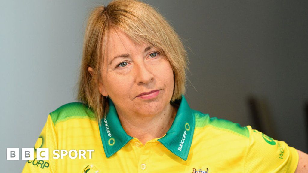 Australia netball coach Lisa Alexander to leave in 2020 - BBC Sport
