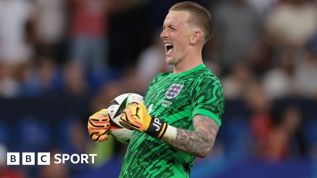Everton news: Tom Heaton praises Jordan Pickford's impact for England ...