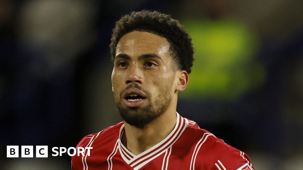 Zak Vyner: Bristol City defender 'super happy' to sign new three-year ...