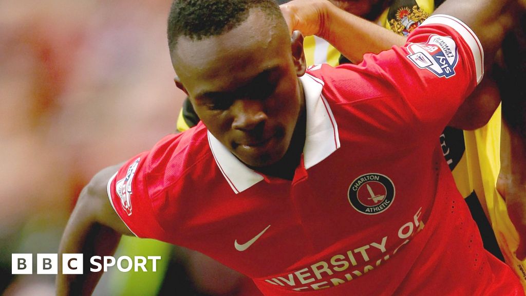 Gillingham sign Regan Charles-Cook and Dean Parrett - BBC Sport