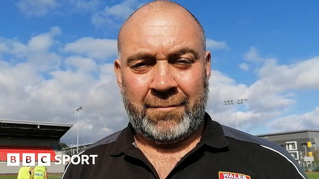 Craig Taylor departs Wales women's coaching role - BBC Sport