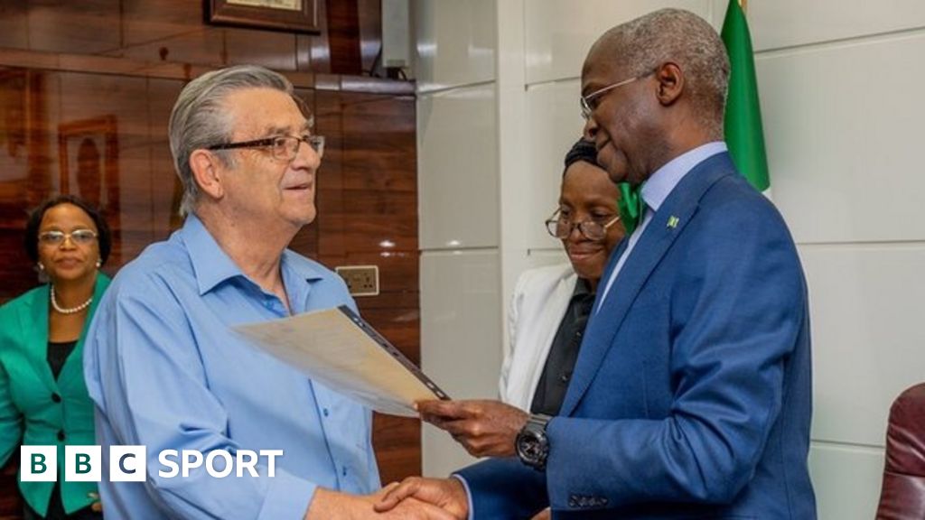 Former Nigeria coach Clemens Westerhof rewarded after 25 years - BBC Sport