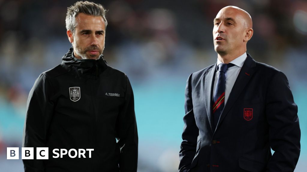 Spain head coach Jorge Vilda criticises 'inappropriate' Luis Rubiales ...