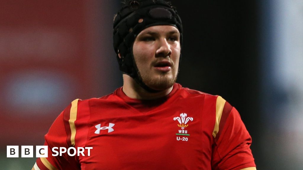 Scarlets deals for forwards Shaun Evans and Dafydd Hughes - BBC Sport