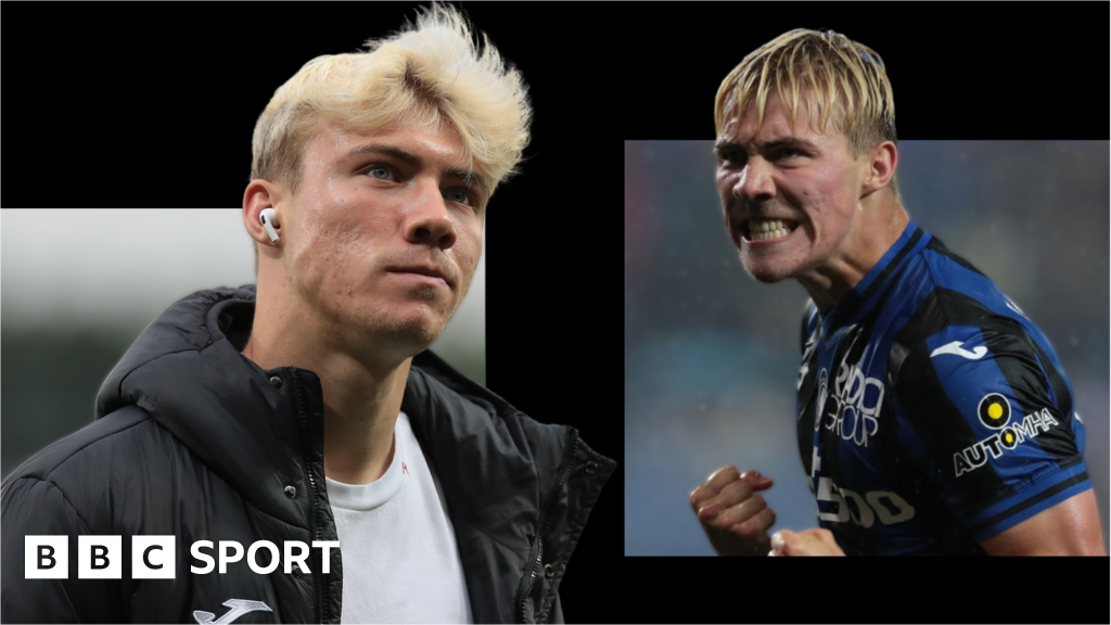 Rasmus Hojlund: Manchester United sign the Danish striker - here's all ...