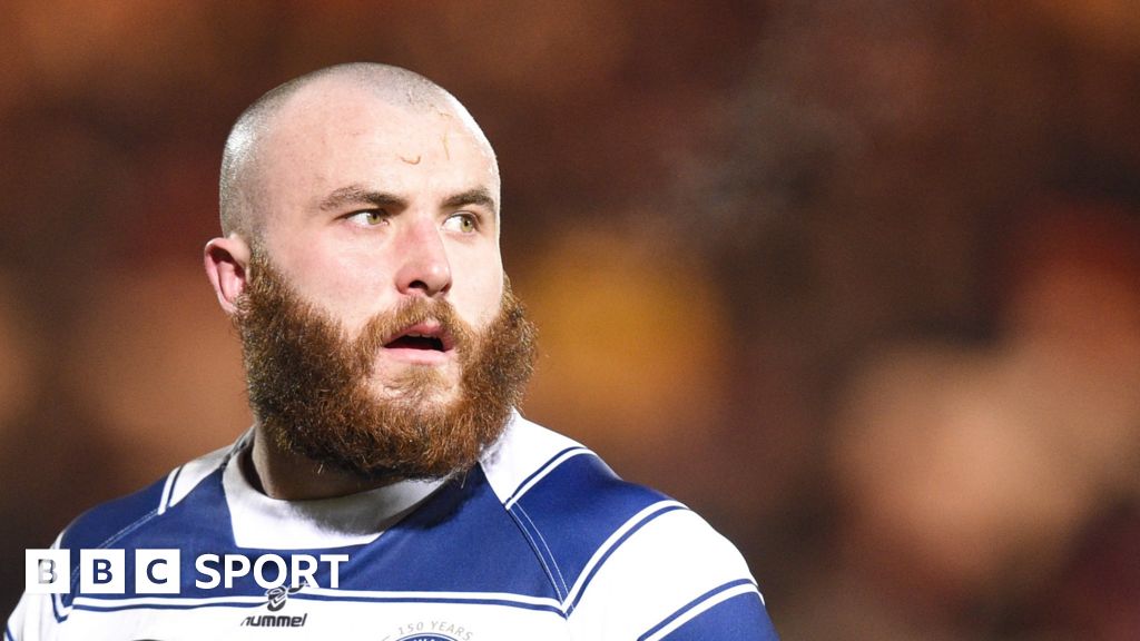 Jake Bibby: Huddersfield Giants sign centre on three-year deal from ...