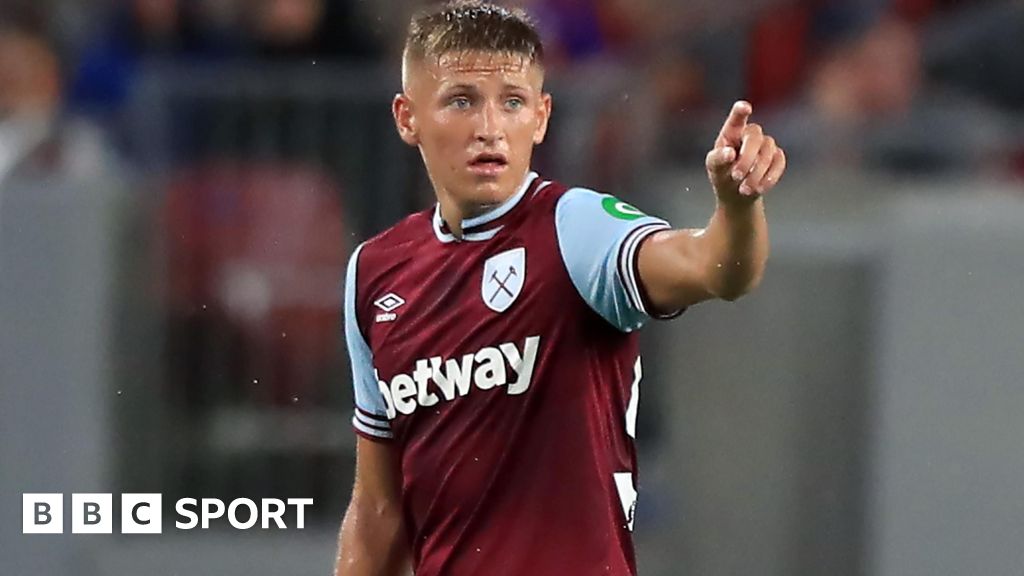 Callum Marshall: Huddersfield Town sign West Ham striker on loan - BBC ...