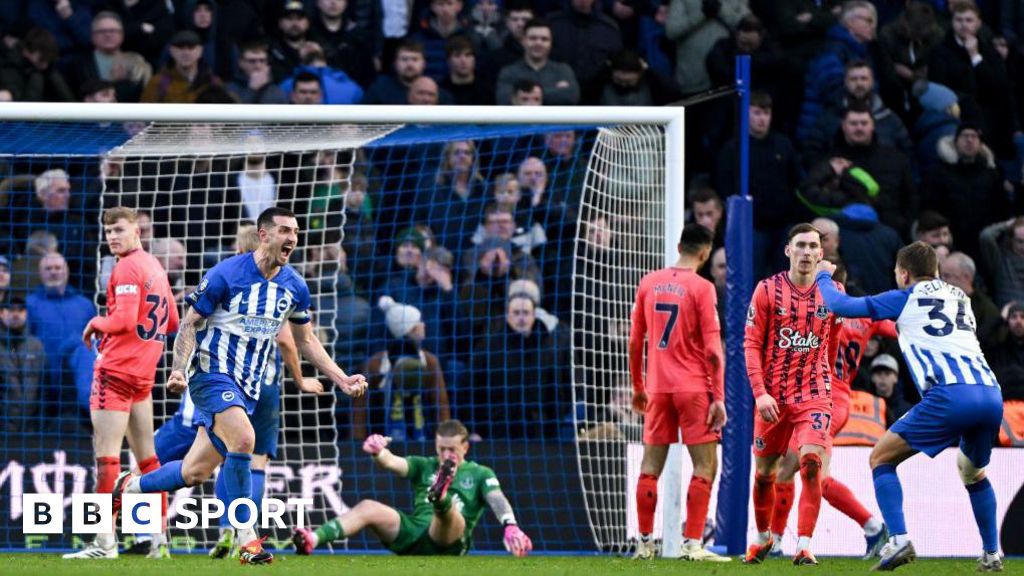 Brighton: 'Character we showed with 10 was outstanding' - Dunk - BBC Sport
